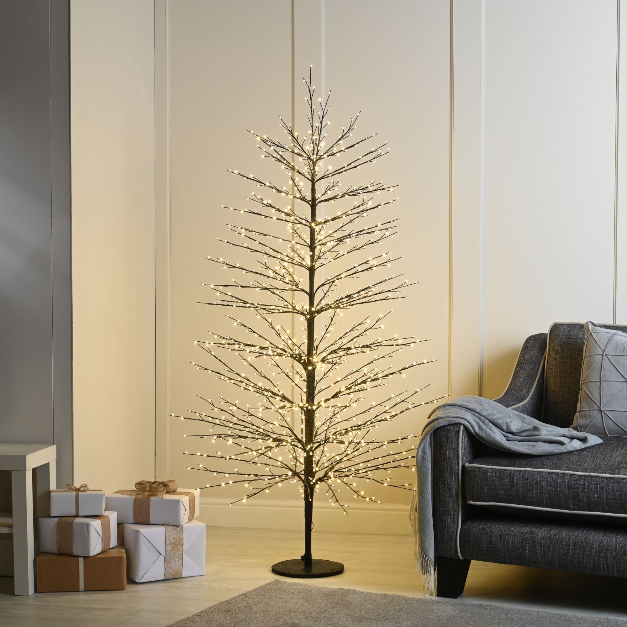 5ft Pre Lit Twinkling Black Microdot Christmas Tree with 500 Warm Whit